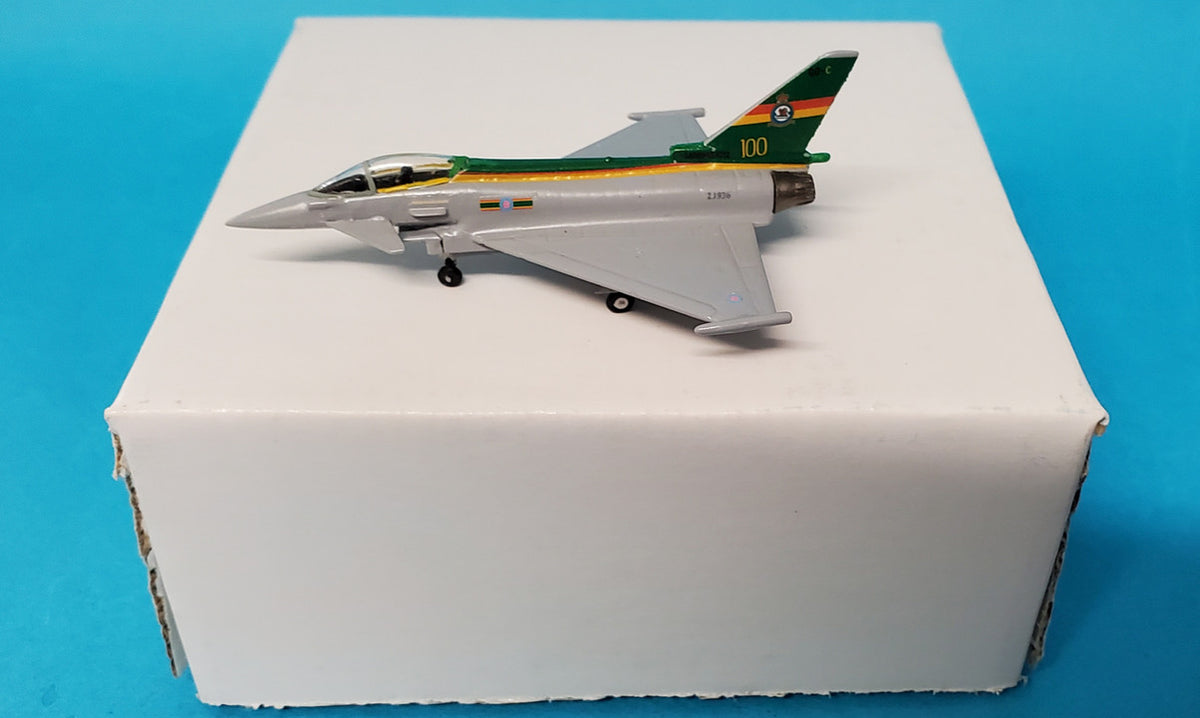 SC330 | Sky Classics 1:200 | Typhoon RAF ZJ936, 3 Sq 100 Anniversary L