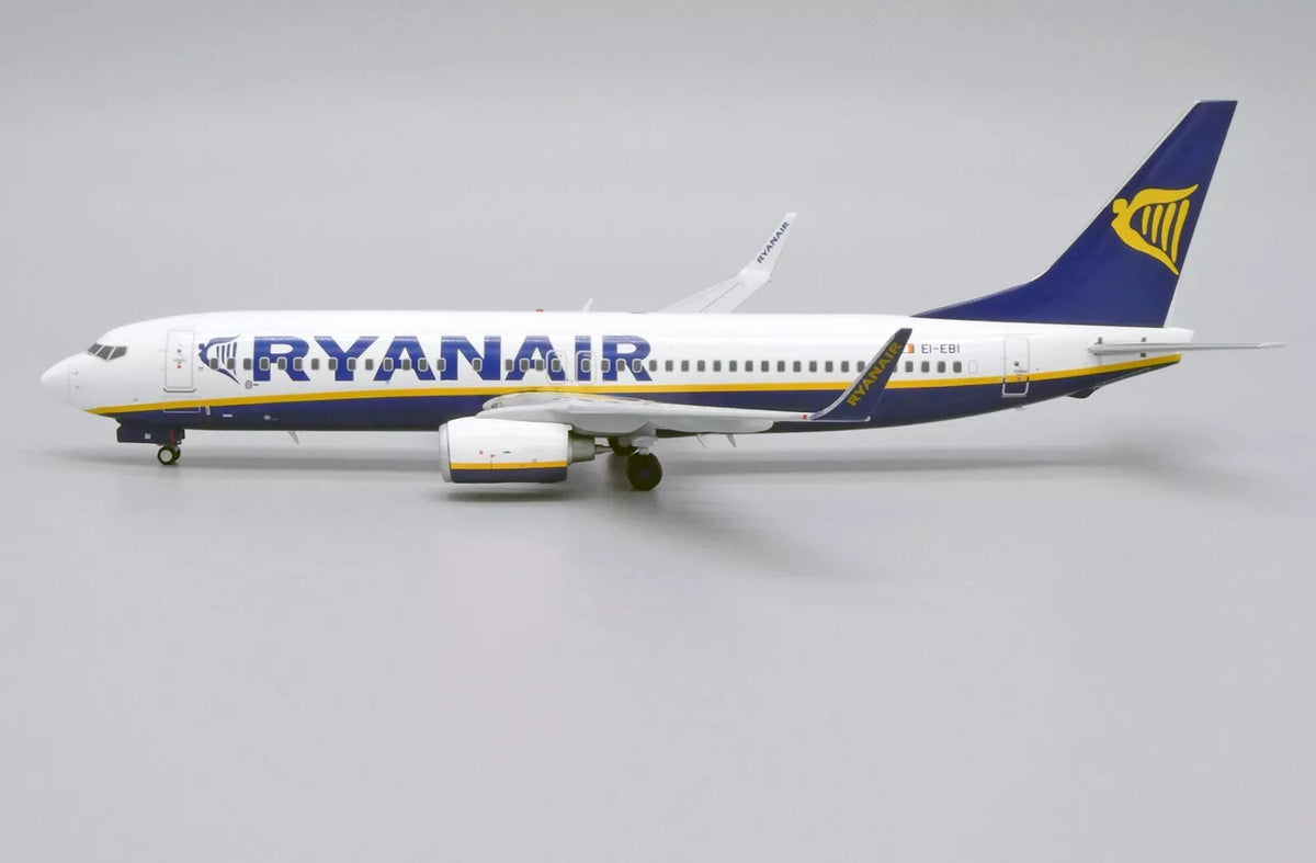 XX2492 | JC Wings 1:200 | Boeing 737-800 Ryanair EI-EBI With Stand ...